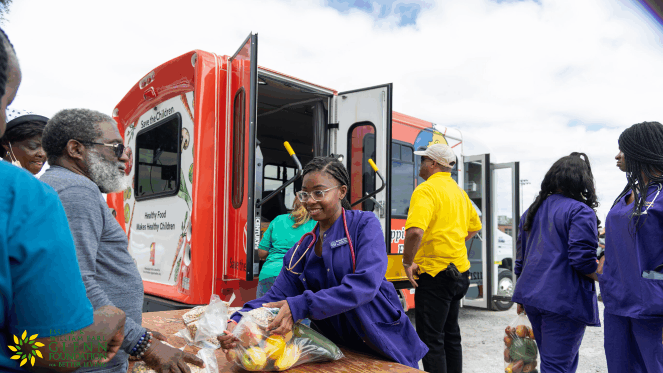 What Is Community Service and Why Should We Do It? – Essie B. & William ...